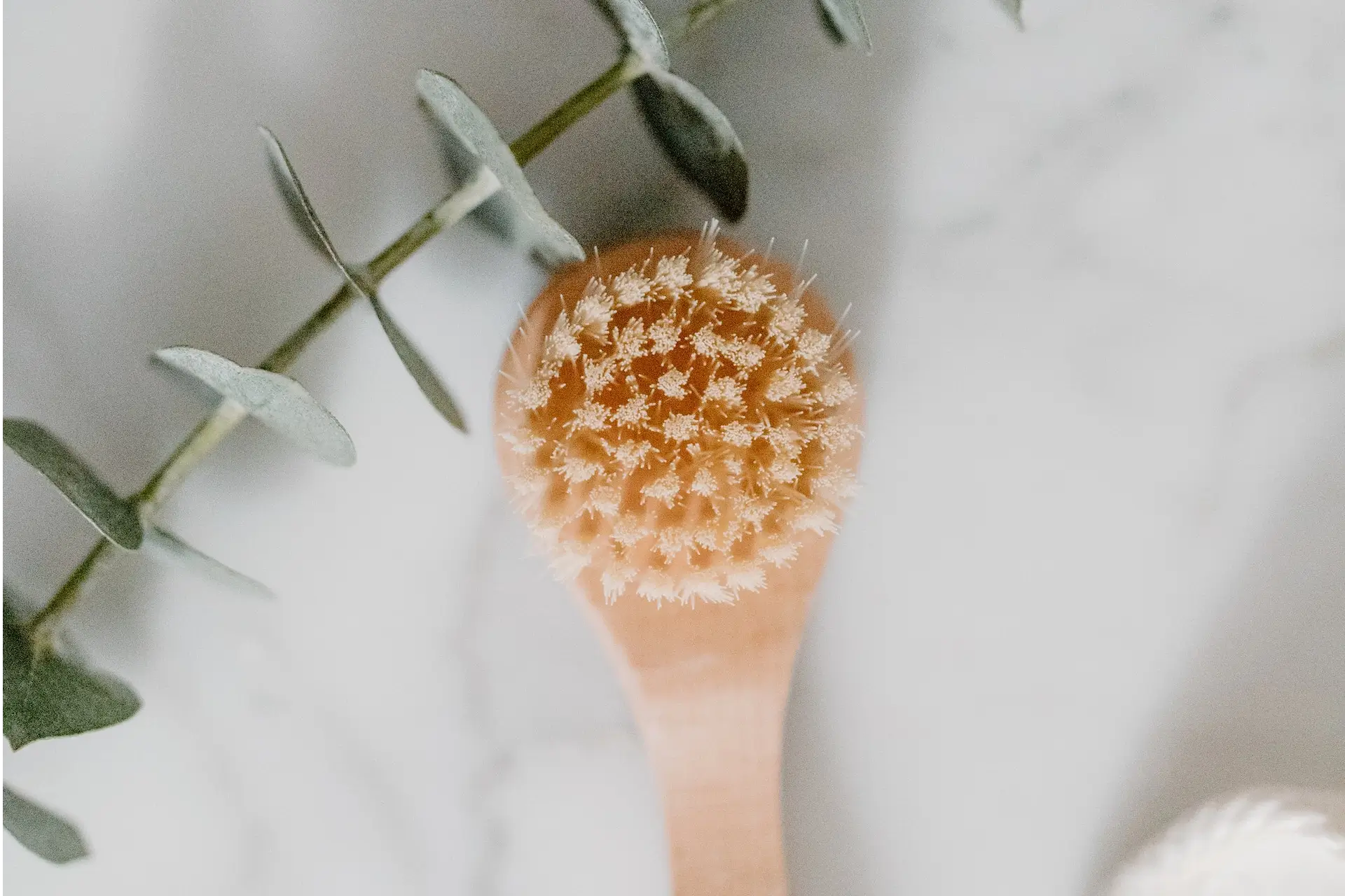 Exfoliëren voor een stralende huid: Hoe vaak is te vaak? - WoMagazine